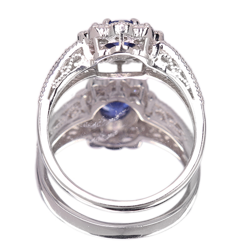 コーンフラワーブルーサファイア 0.6ct ダイヤモンド 0.5ct コーンフラワーブルーサファイア 0.6ct ダイヤモンド 0.5ct